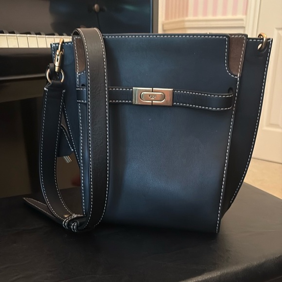 Tory Burch | Bags | Tory Burch Lee Radziwill Double Bucket Bag | Poshmark